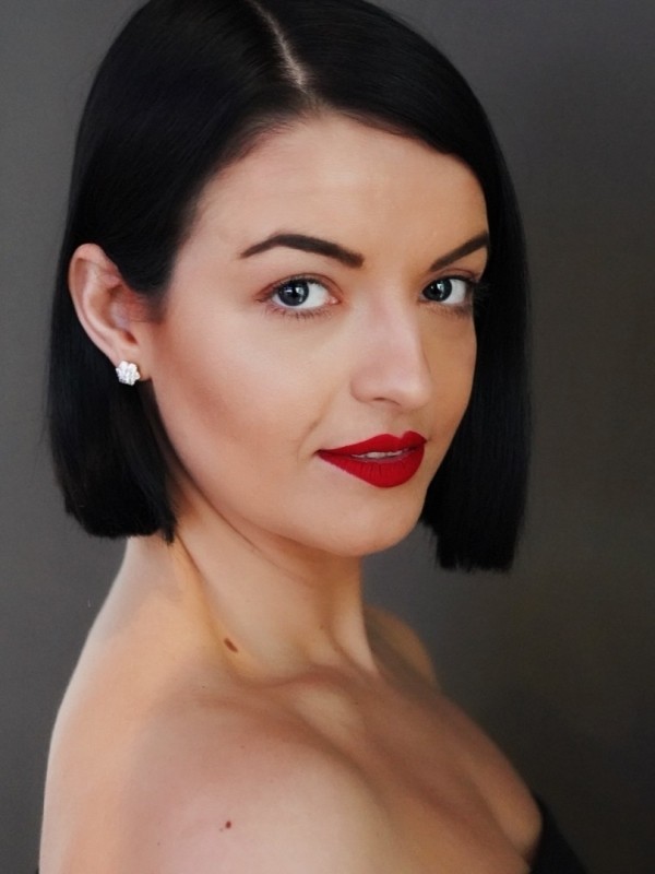 Abbey cox - Female Singer - London